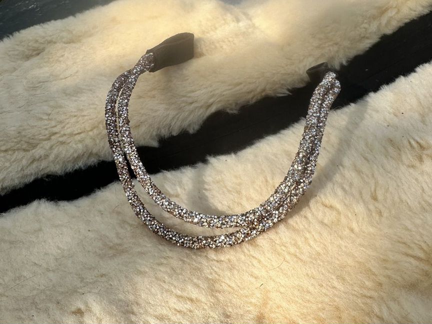 Налобники на уздечку