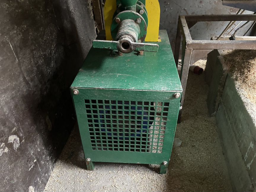 Экструдар для зерна, плющилка, зернодробилка