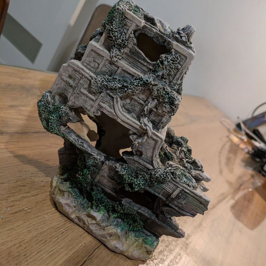 Грот для аквариума