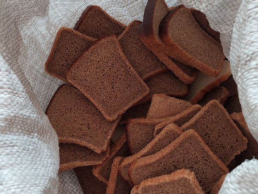 Хлеб на корм животным