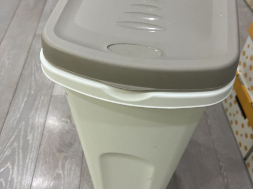 Контейнер для собачьего корма 40л