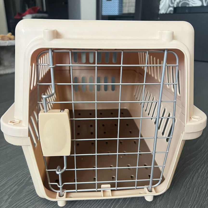 Переноска кошек и собак