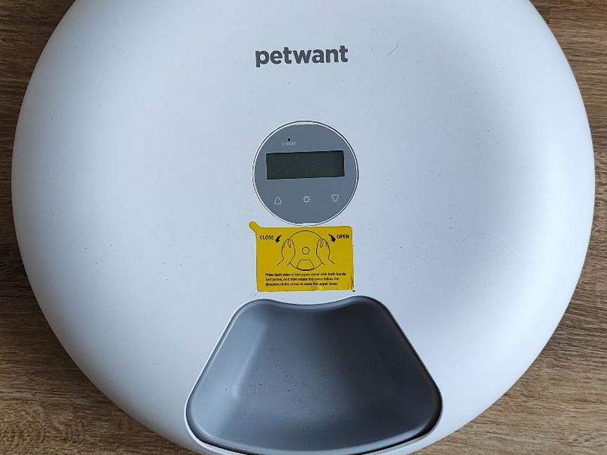 Автокормушка для кошек/собак Petwant