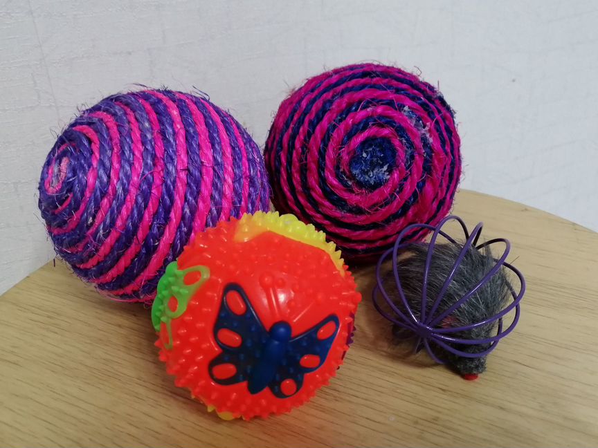 Игрушки для кошек / собак