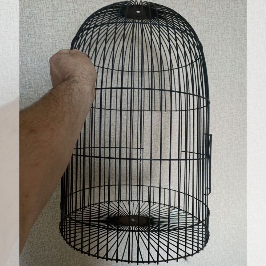 Большая клетка для птиц