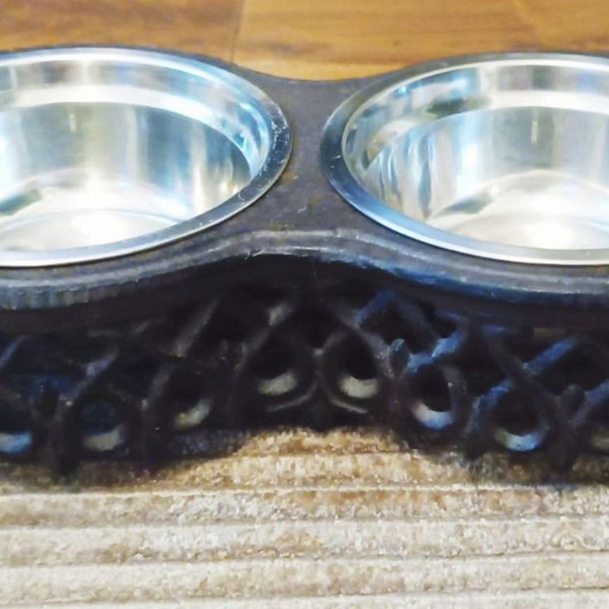 Кормушка и Поилка для собак чугунная