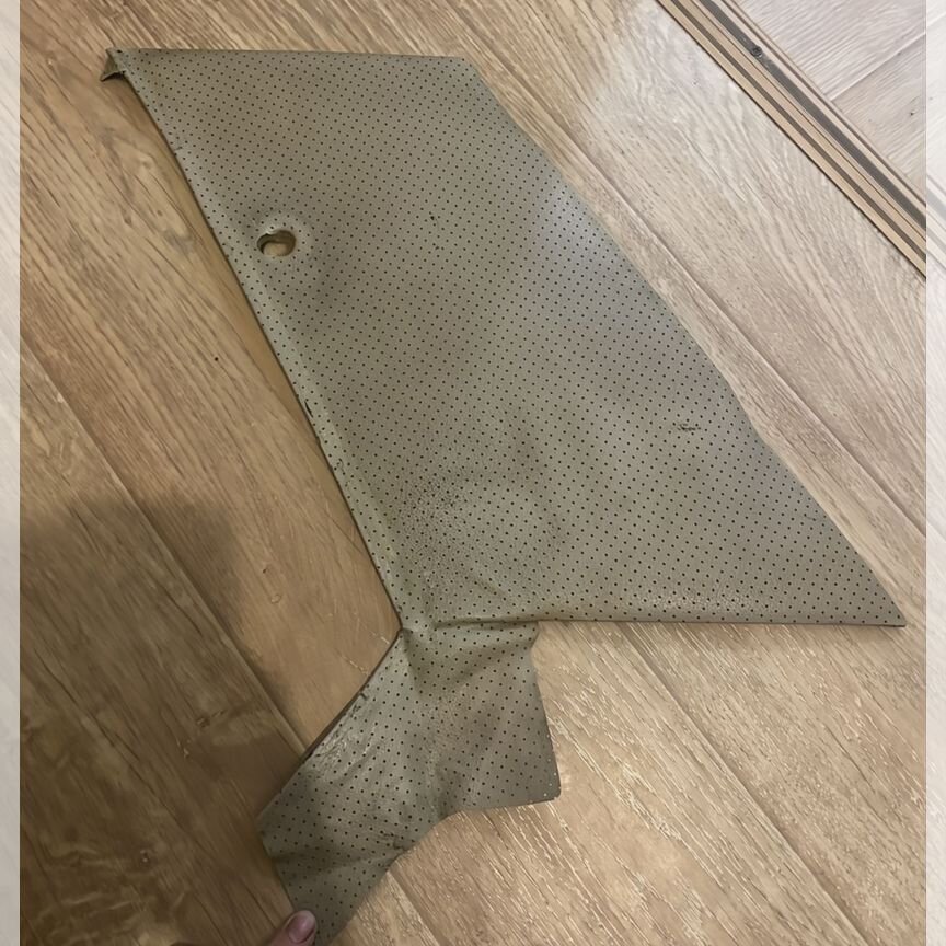 Облицовка задней правой стойки ваз 2101