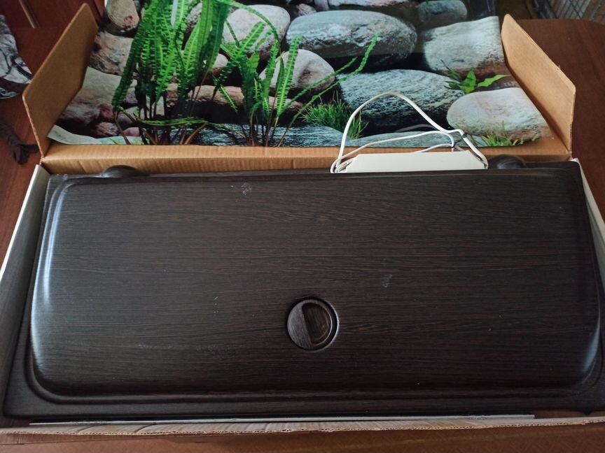 Аквариумная крышка со светильником