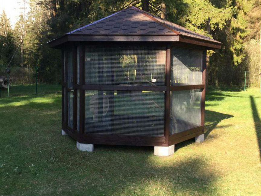 Вольеры для белок