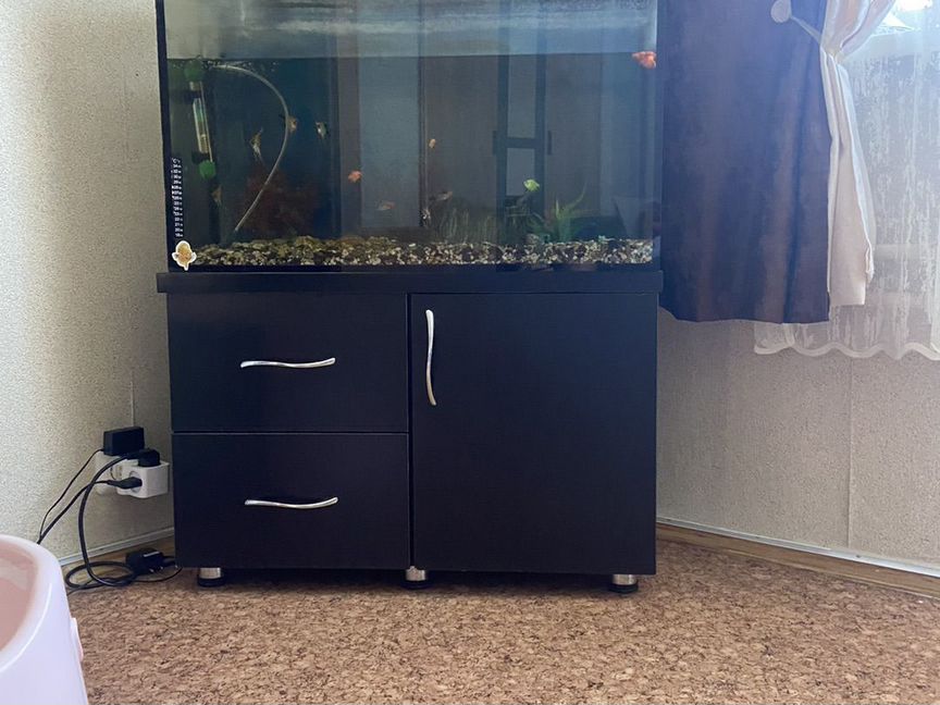 Аквариум 100 л с тумбой