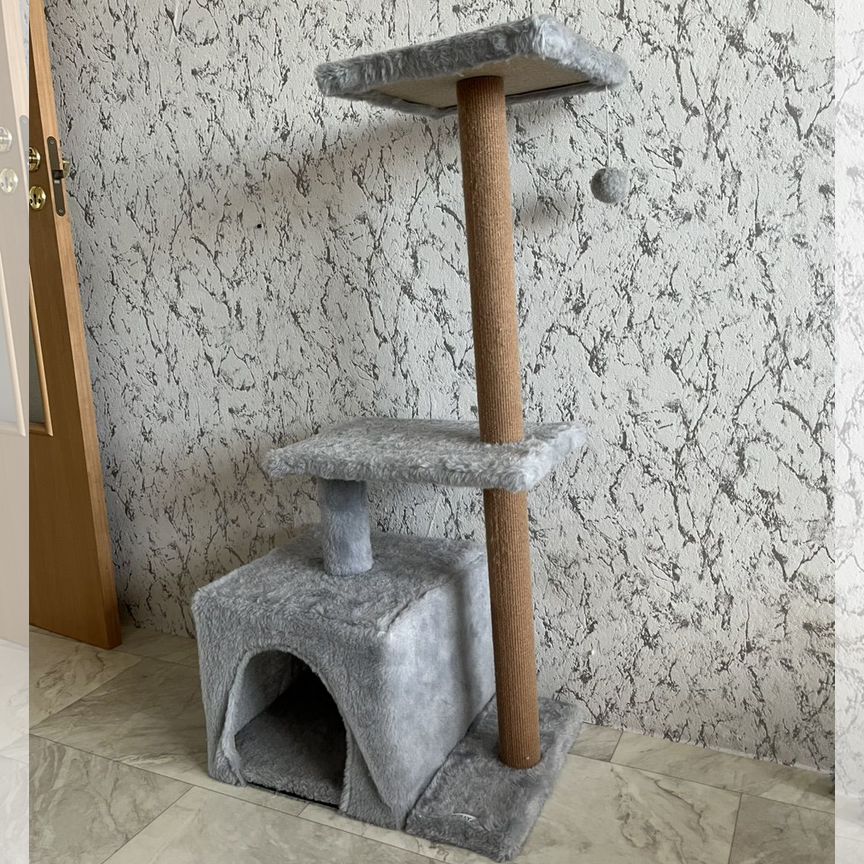 Кошачий домик с когтеточкой