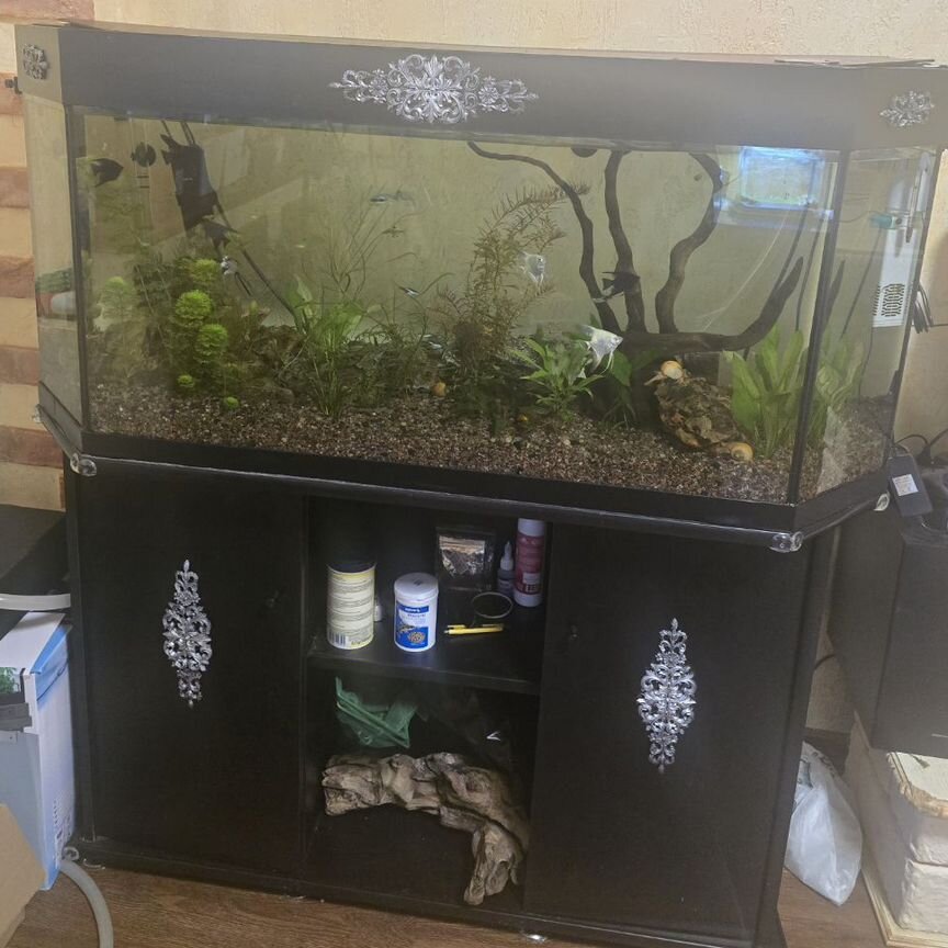 Аквариум с тумбой 270 литров