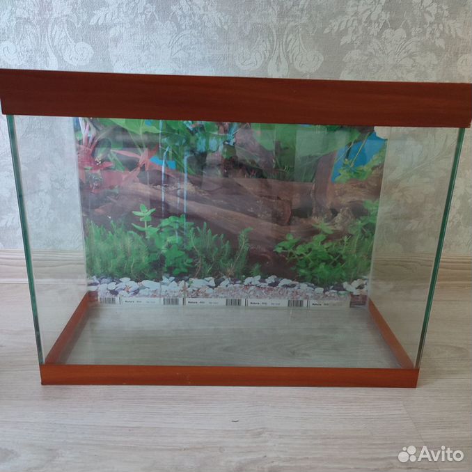 Продам Аквариум для рыбок 450*350*19 с крышкой