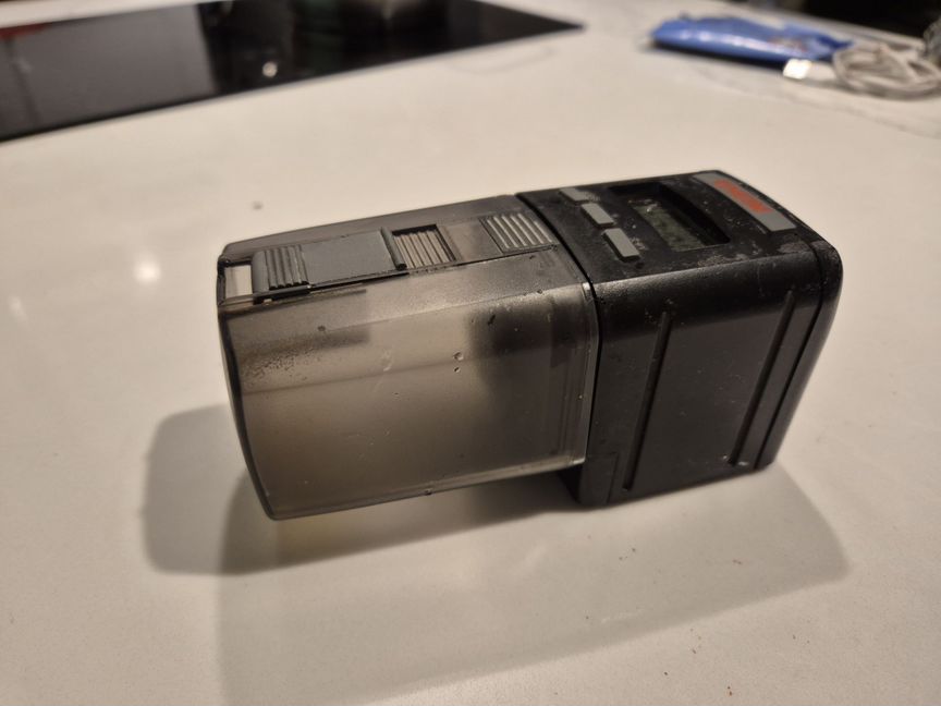 Кормушка автоматическая для аквариума