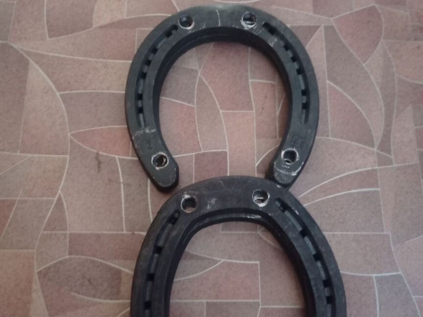 Подковы для лошади