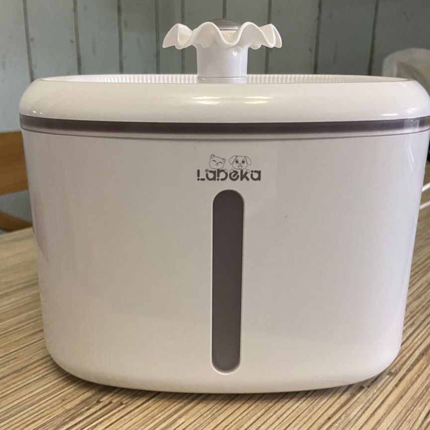 Поилка фонтан для кошек бесшумная