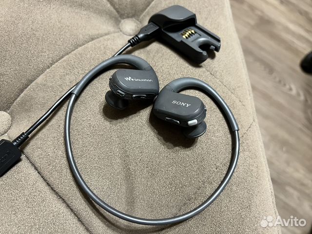 Водонепроницаемый плеер Sony Walkman NW-WS410 купить в Москве ...