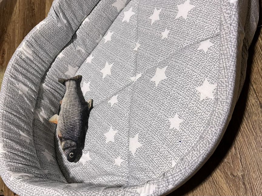 Лежанка для собак и кошек