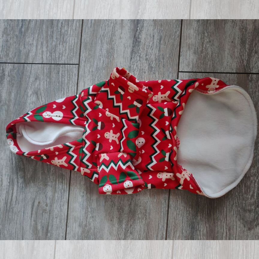 Кофта для небольшой собачки