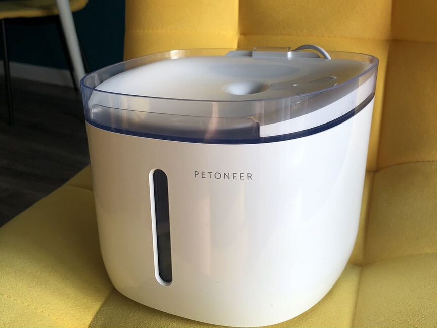 Фонтан поилка для кошек