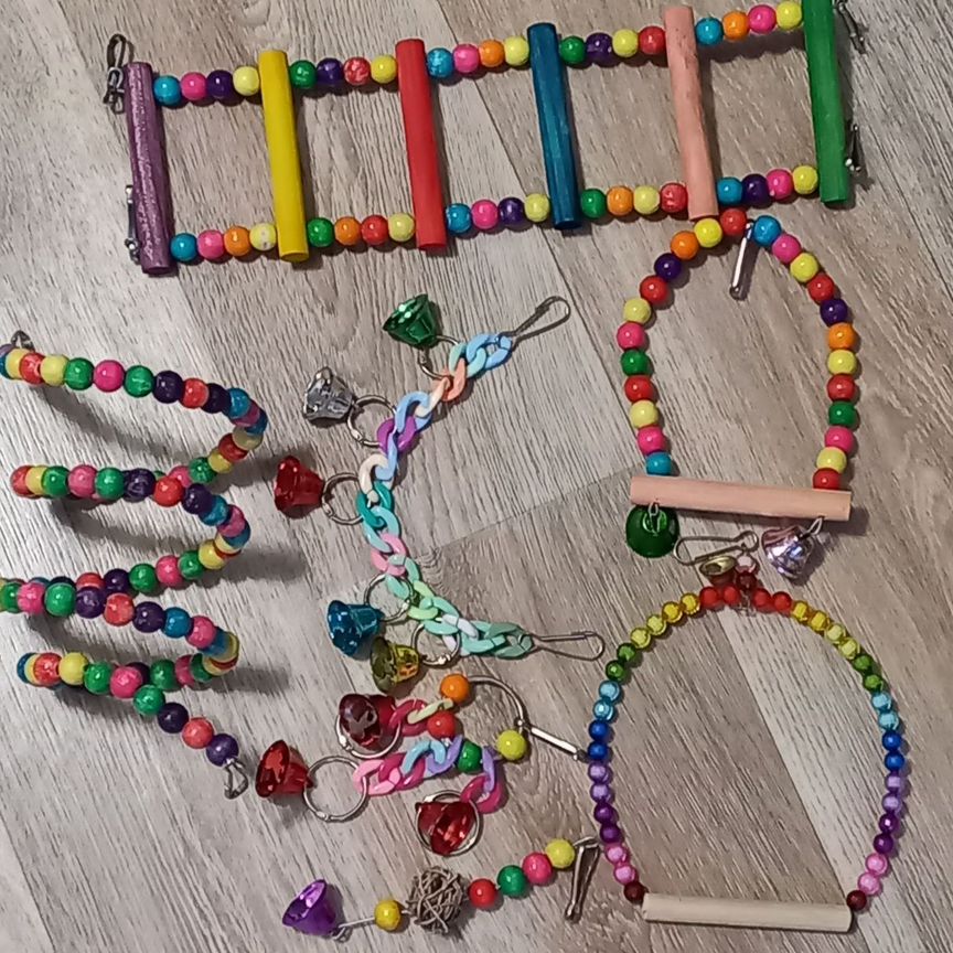 Игрушки для попугая