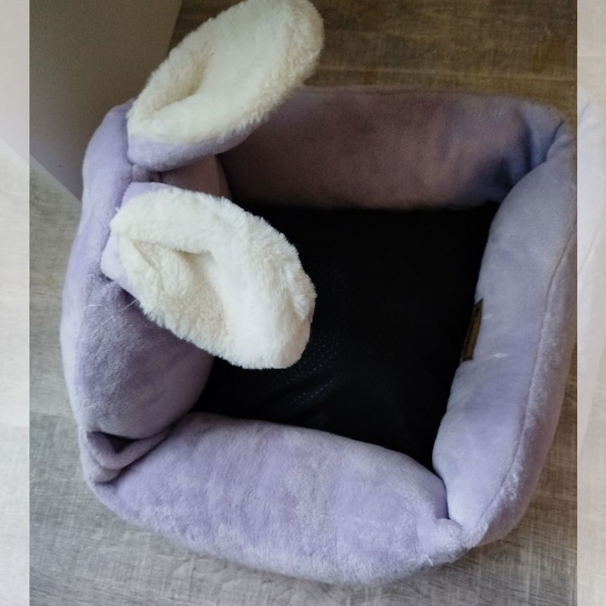 Лежанка для маленьких собак