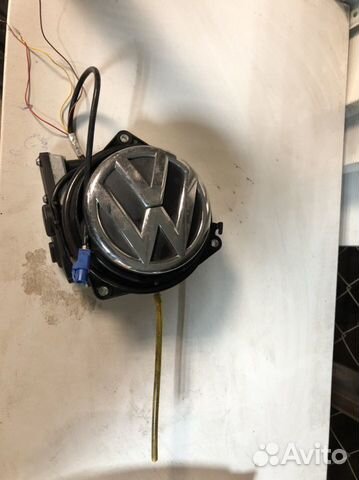 Камера заднего вида в эмблеме VW купить в Москве VOLKSWAGEN 5K0827469AQ ...