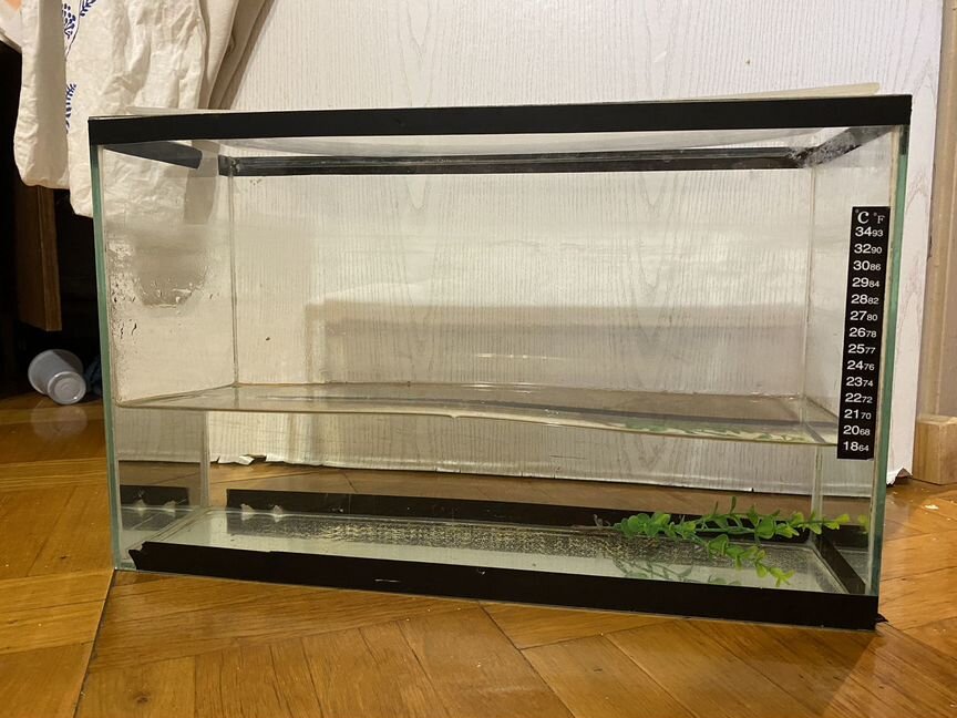 Аквариум 10 литров с заслонкой верха