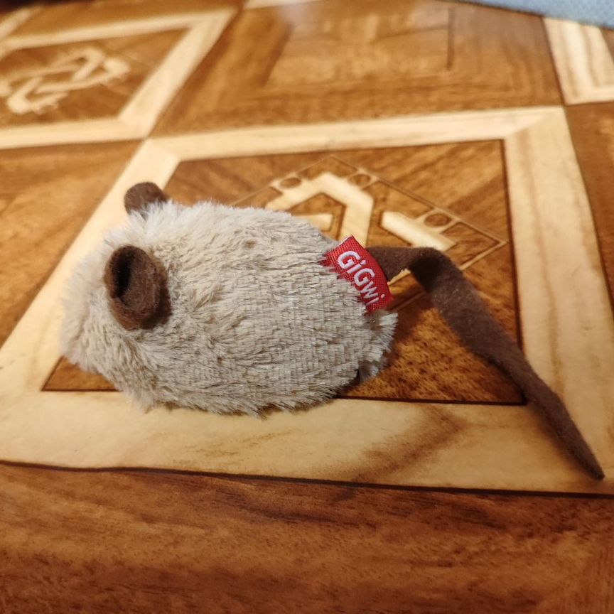 Игрушки для котенка