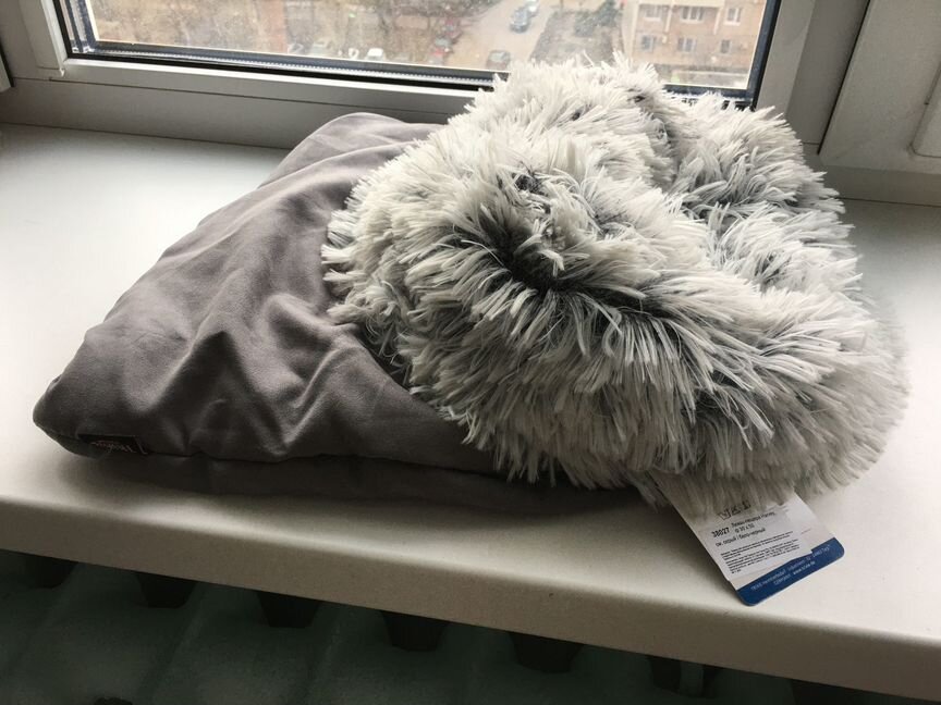 Лежак-пещера Harvey для кошек и маленьких собак