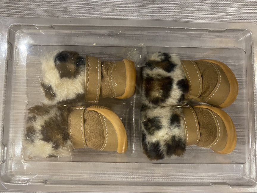 Ботинки зимние для маленьких собак