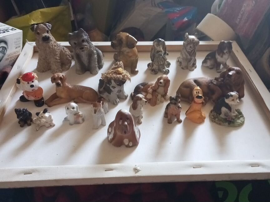Коллекция фигурок собачек