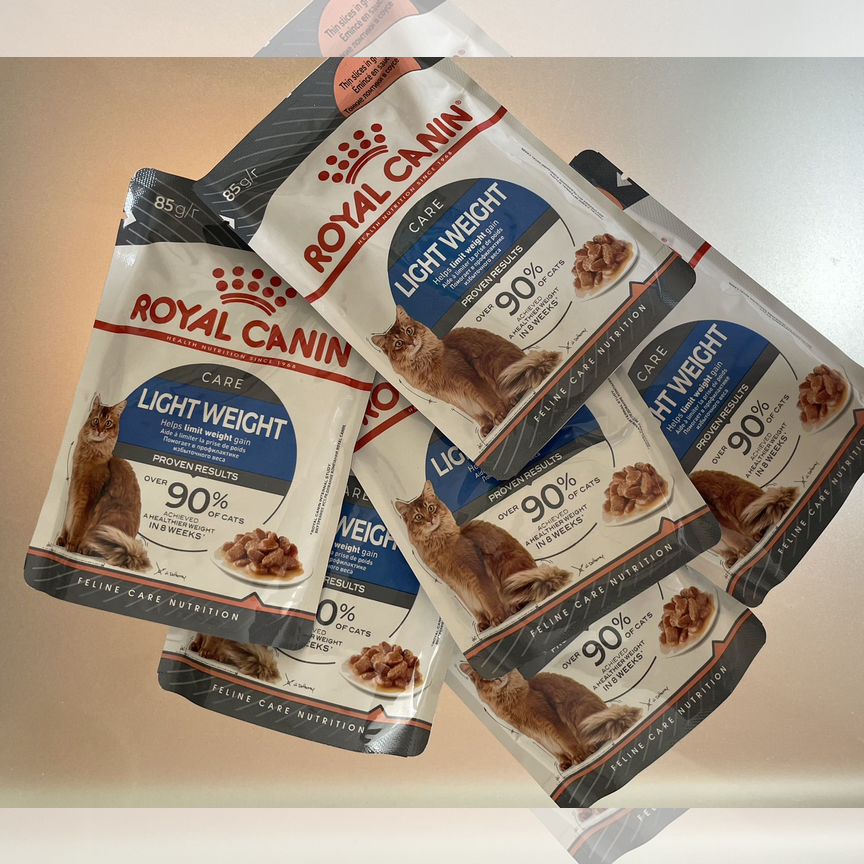 Корм для кошек royal canin light weight