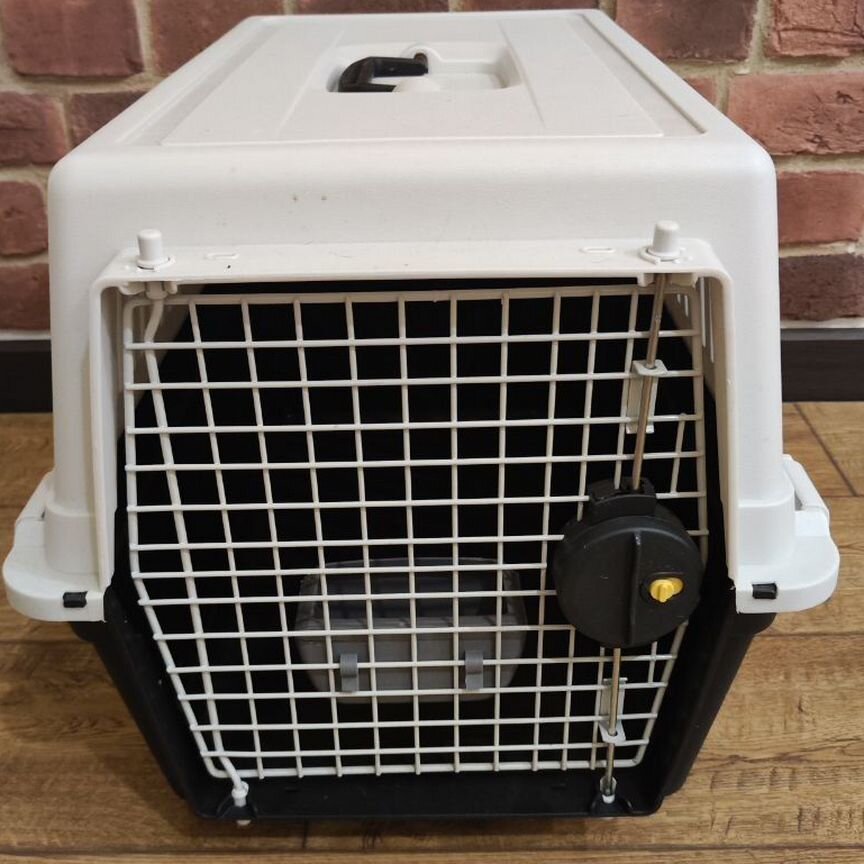 Переноска для кошек и собак