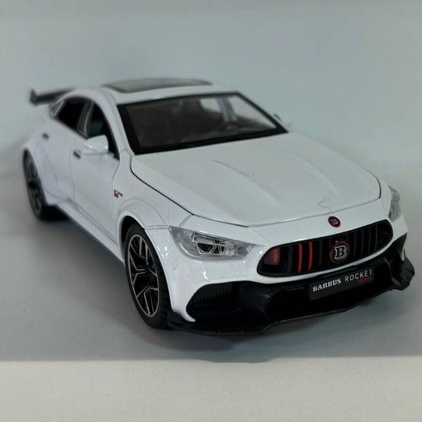 Модель автомобиля 1:24