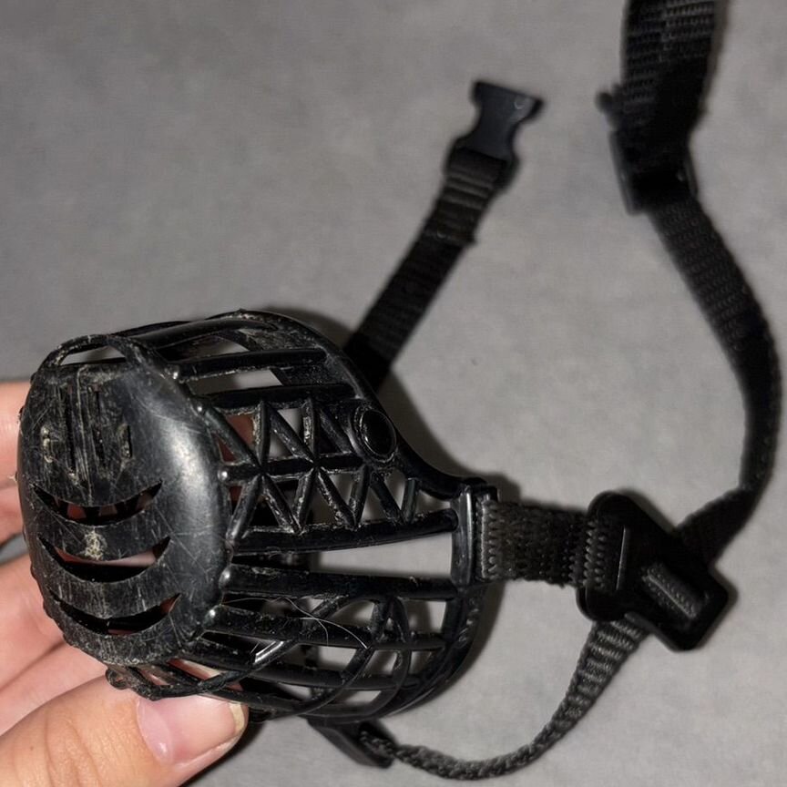 Намордник для маленьких собак