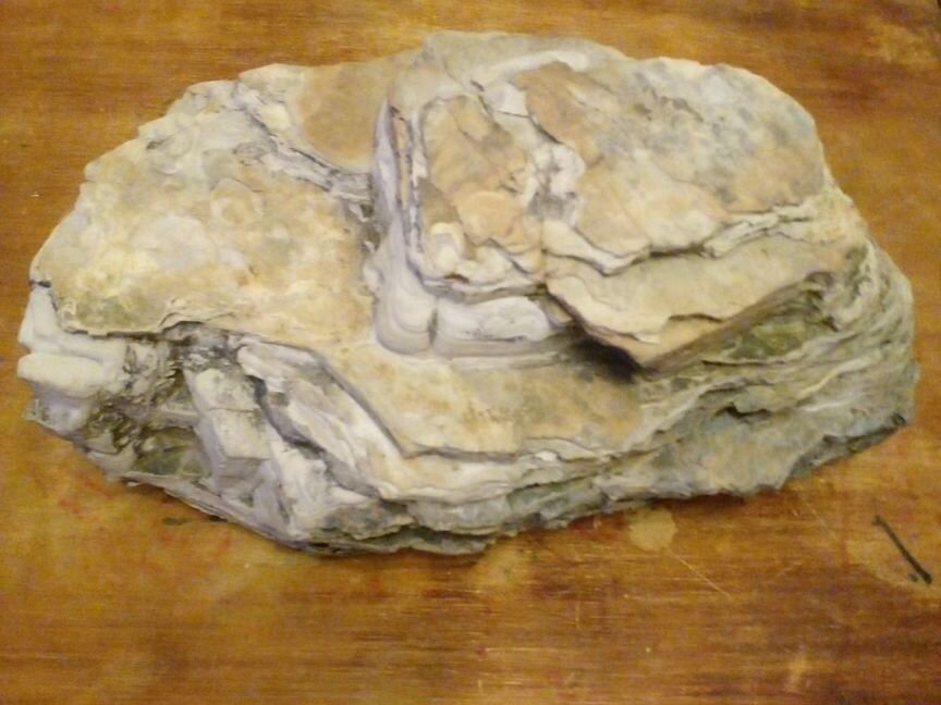 Природный камень для аквариума