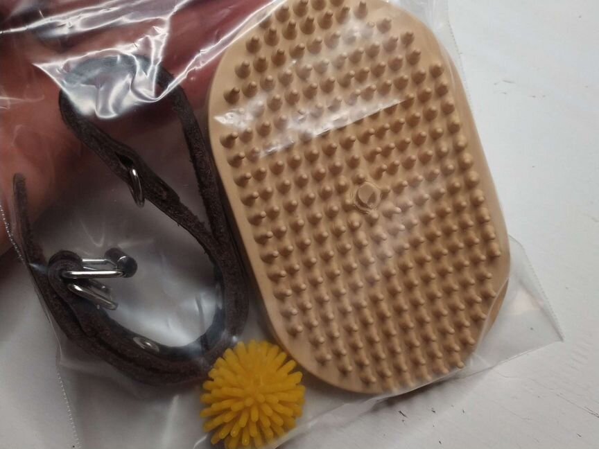 Игрушки и аксессуары для котят