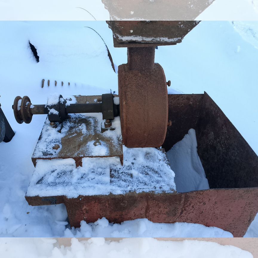 Крупорушка зернодробилка