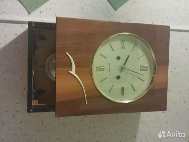 Часы настенные с боем янтарь купить в Москве Личные вещи Авито