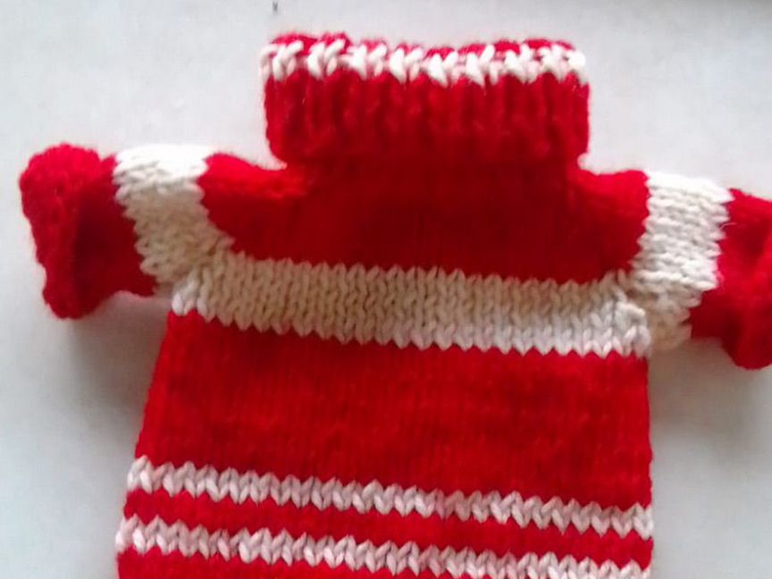 Свитерочки ручной работы для маленькой собачки