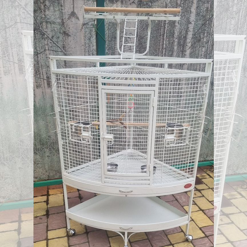 Клетка для птиц большая