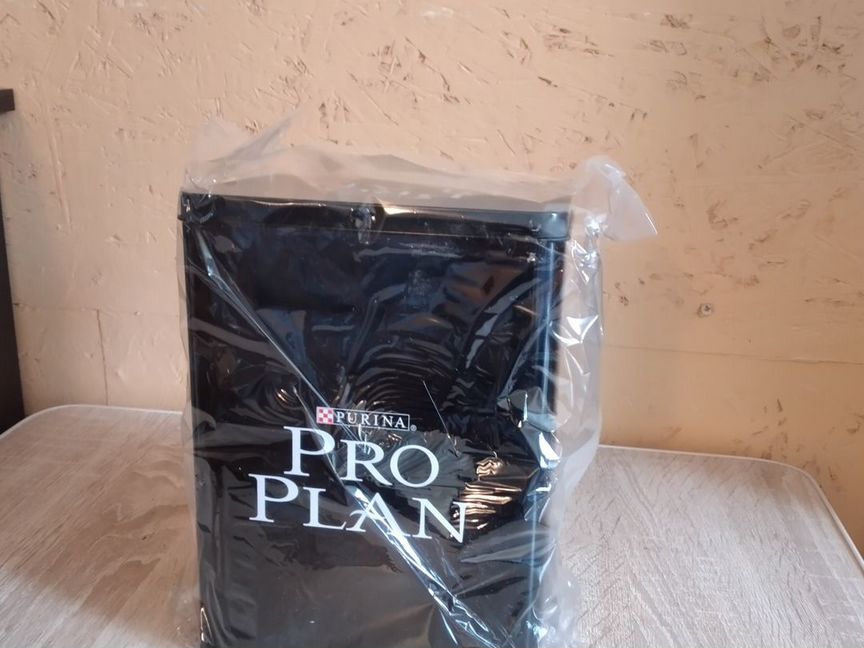 Банка для хранения корма для животных