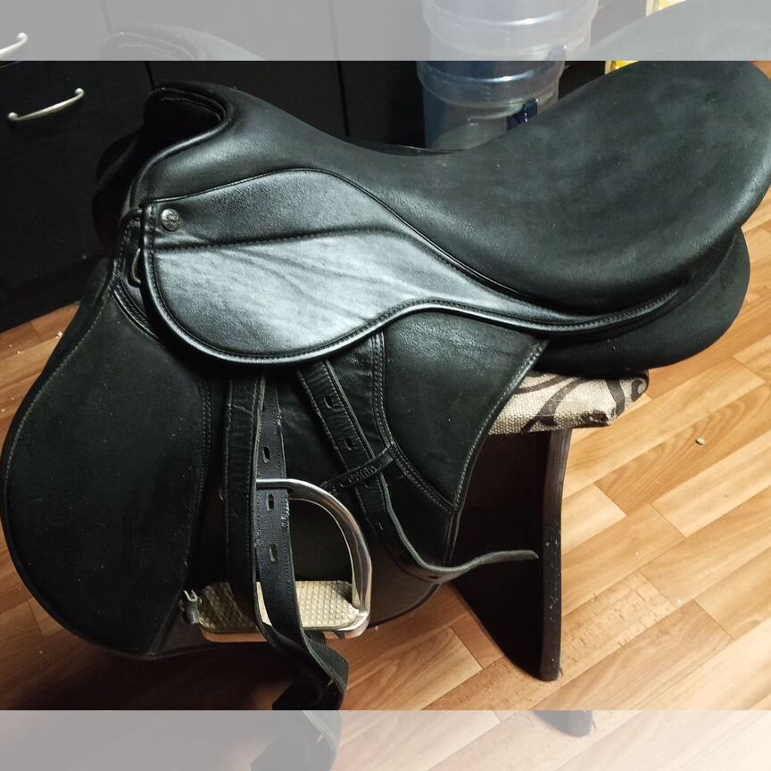 Седло уздечки