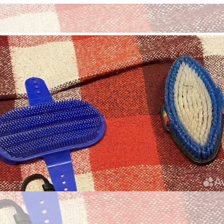 Щетка для лошади