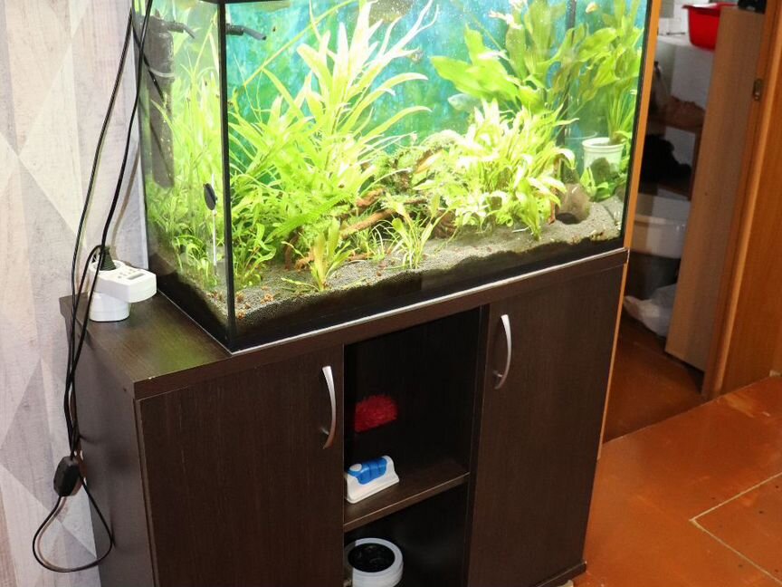 Аквариум с тумбой