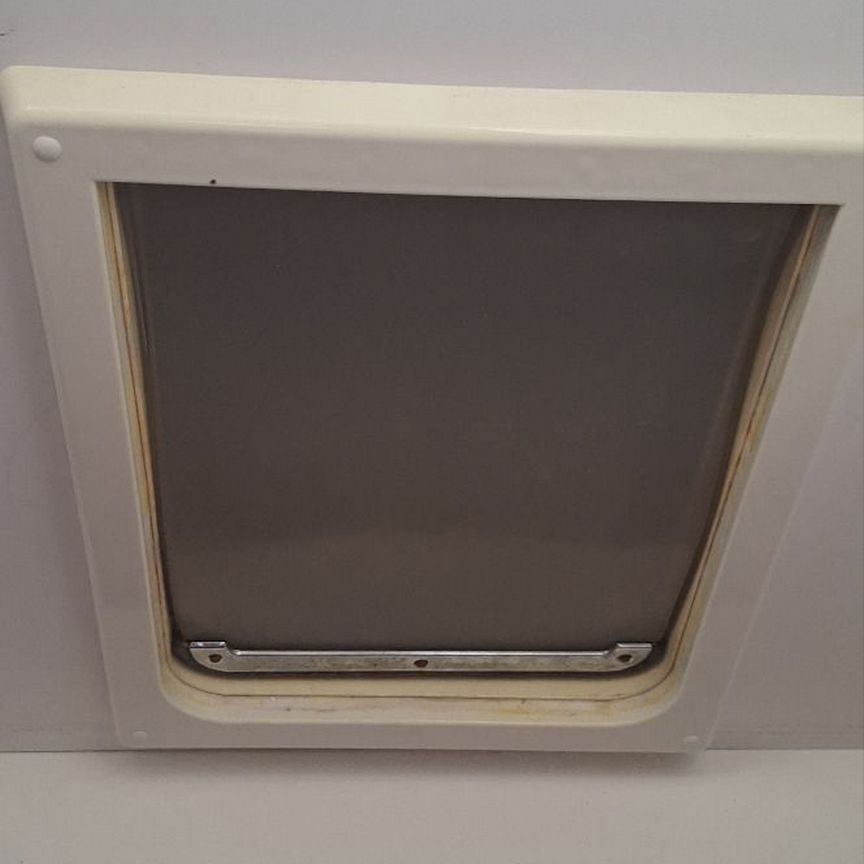 Котоход/выход в двери для кошки/мелкой собаки