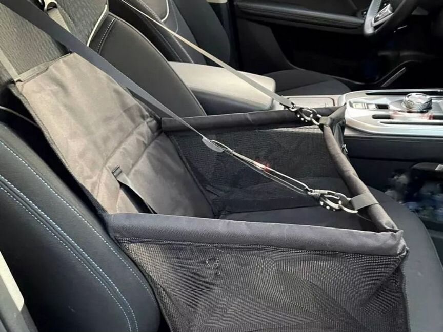 Автокресло для собак