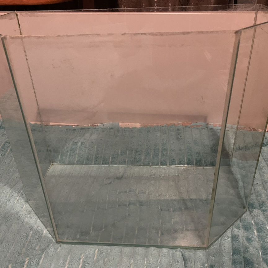 Аквариум с помпой и грунтом