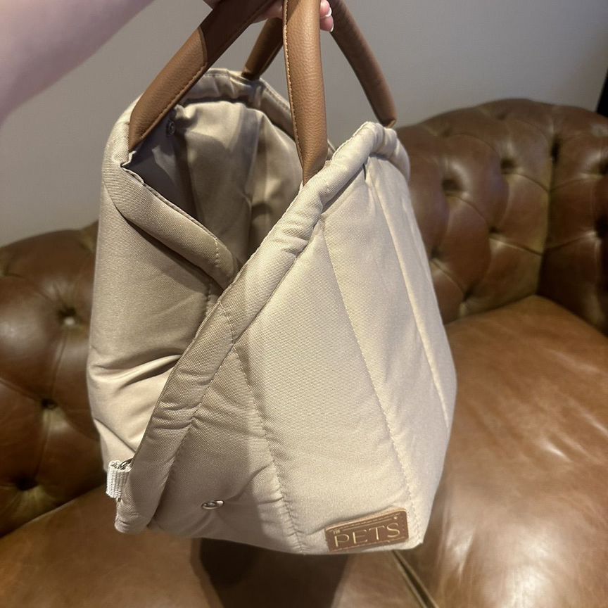 Автокресло для собак